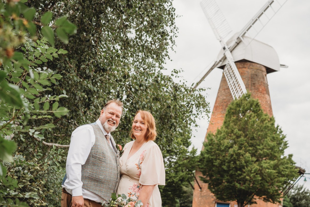 Emma & Scott @ Rayleigh Windmill – Clare Kentish Photography